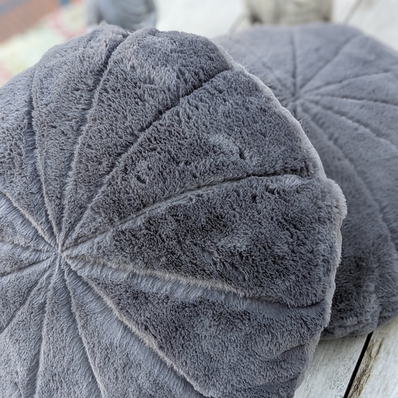 Mainstays | Accents | Soft Fluffy Faux Fur Round Pillow | Poshmark